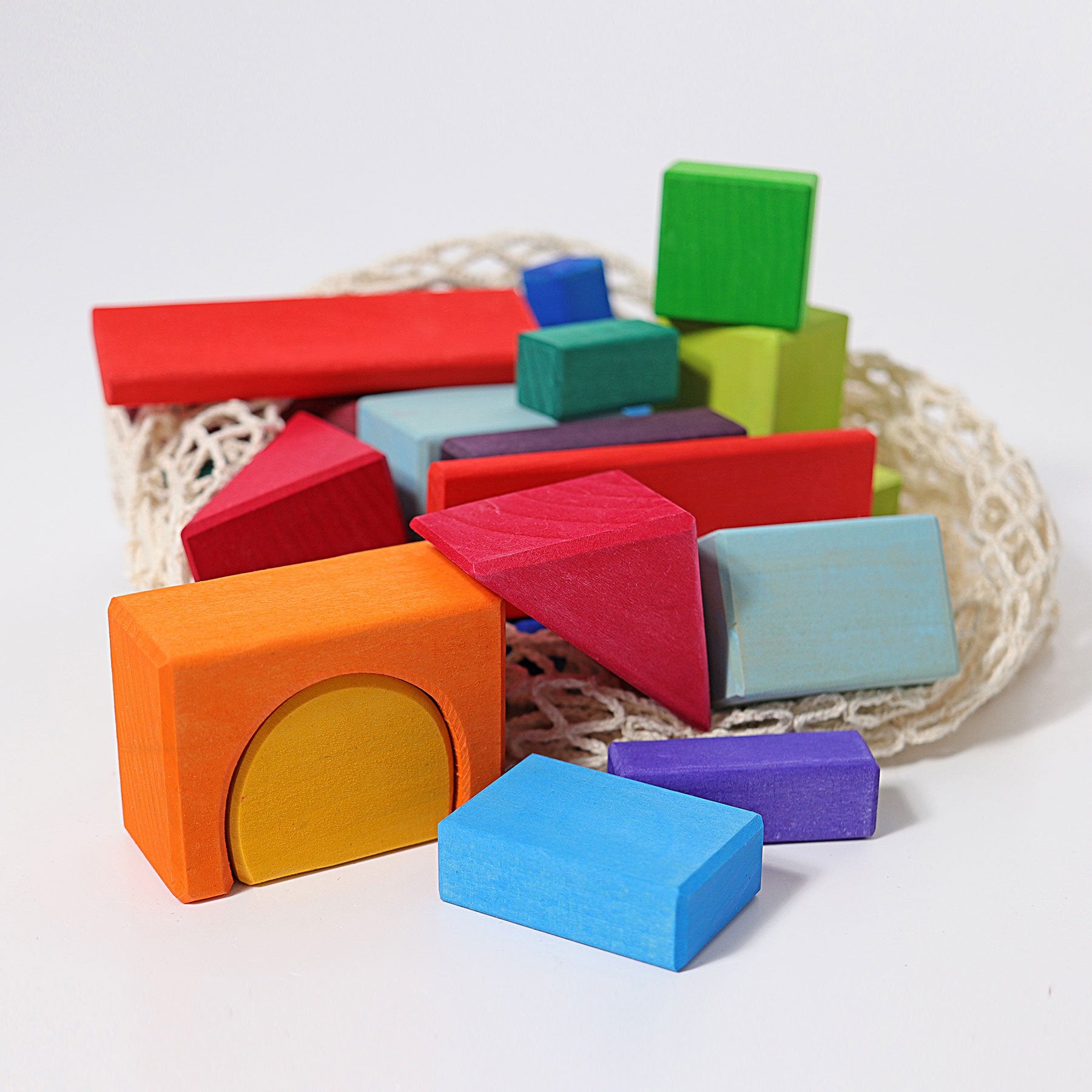 Wooden Geo Blocks (30 Pieces) Grimms – Dragonfly Toys