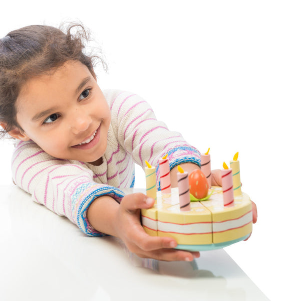 Honeybake Wooden Vanilla Birthday Cake - Le Toy Van – Dragonfly Toys